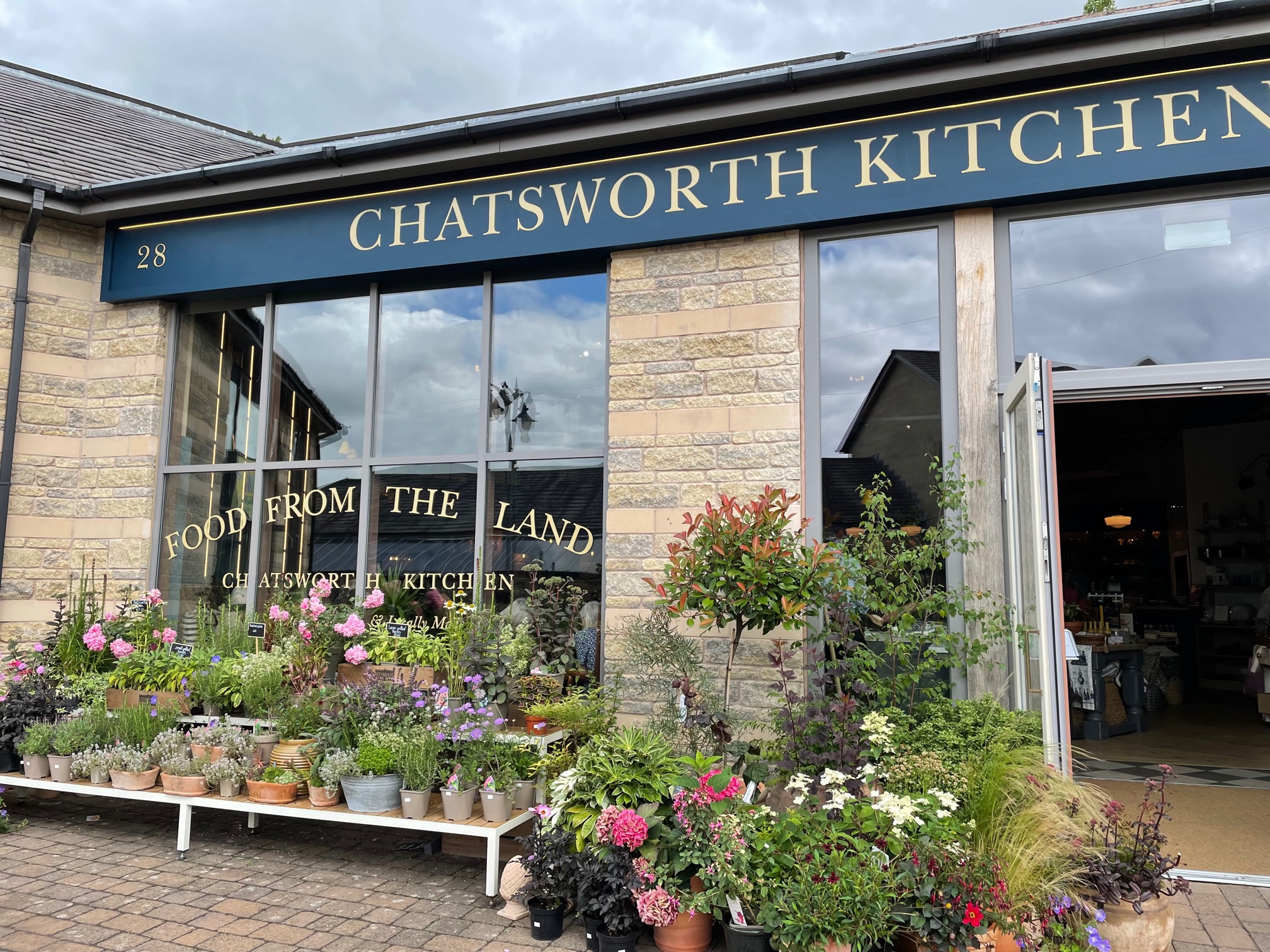 Chatsworth Kitchen REVIEW - Lovely Local Indie